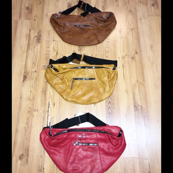 Reserved | Bags | New Oversized Leather Fanny Pack Nwt Limited | Poshmark